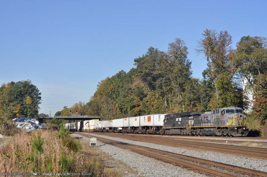 KSC 4535 On NS 220 Southbound